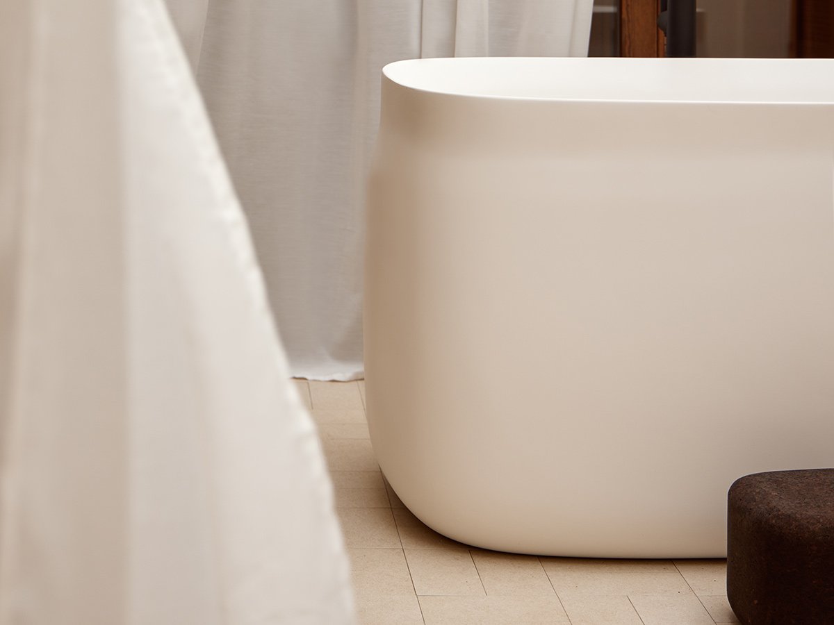 Duna Ofuro | Luxury Petite Freestanding Tub | Hastings Bath Collection