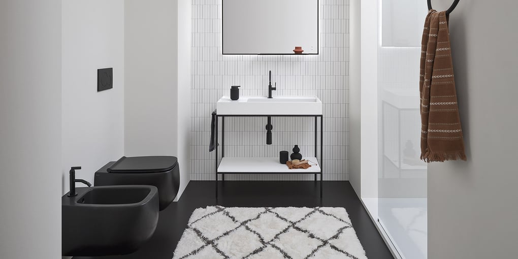 Luxury Pedestals & Consoles | Hastings Bath Collection